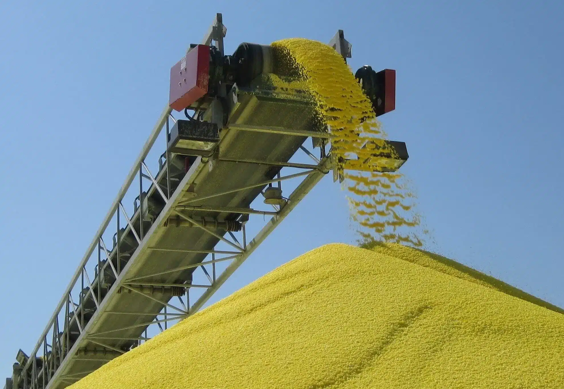 Turkmenistan Sulfur Loading and Sales from Bandar Abbas